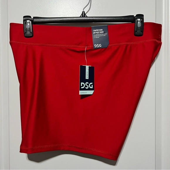 DSG | Shorts | Dsg Womens 5 Core Compression Mid Rise Short Tango Red ...